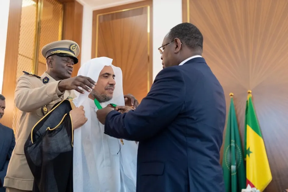 Le Président du Sénégal décore le D. Mohammad Alissa de la plus haute ...